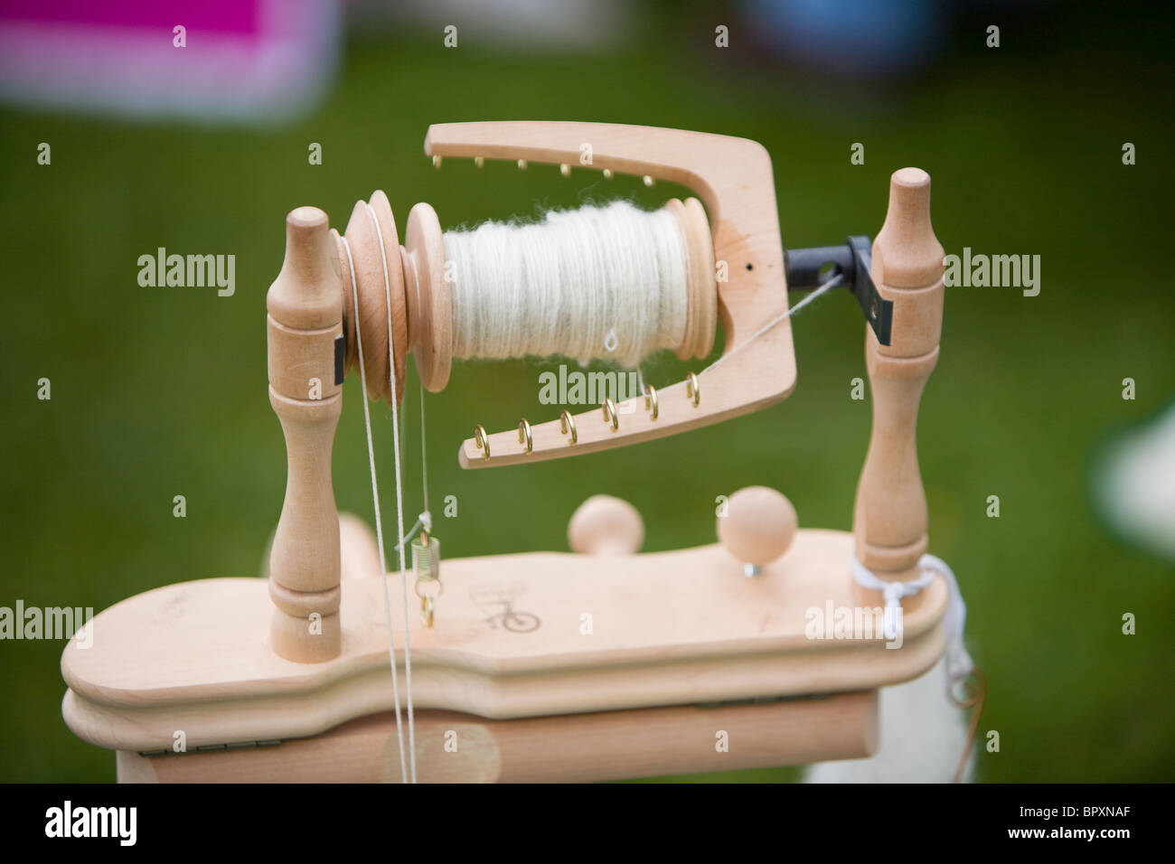 Pedal wooden spinning wheel hi-res stock photography and images - Alamy