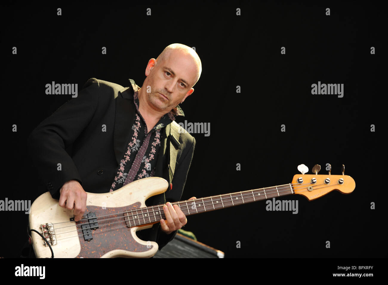 Bassist scott hi-res stock photography and images - Alamy