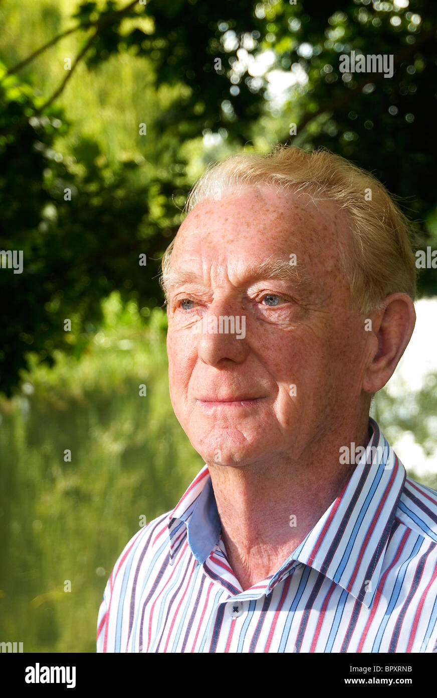 82yrs old blitz survivor TOM BETTS at home in Islip, Northamptonshire ...