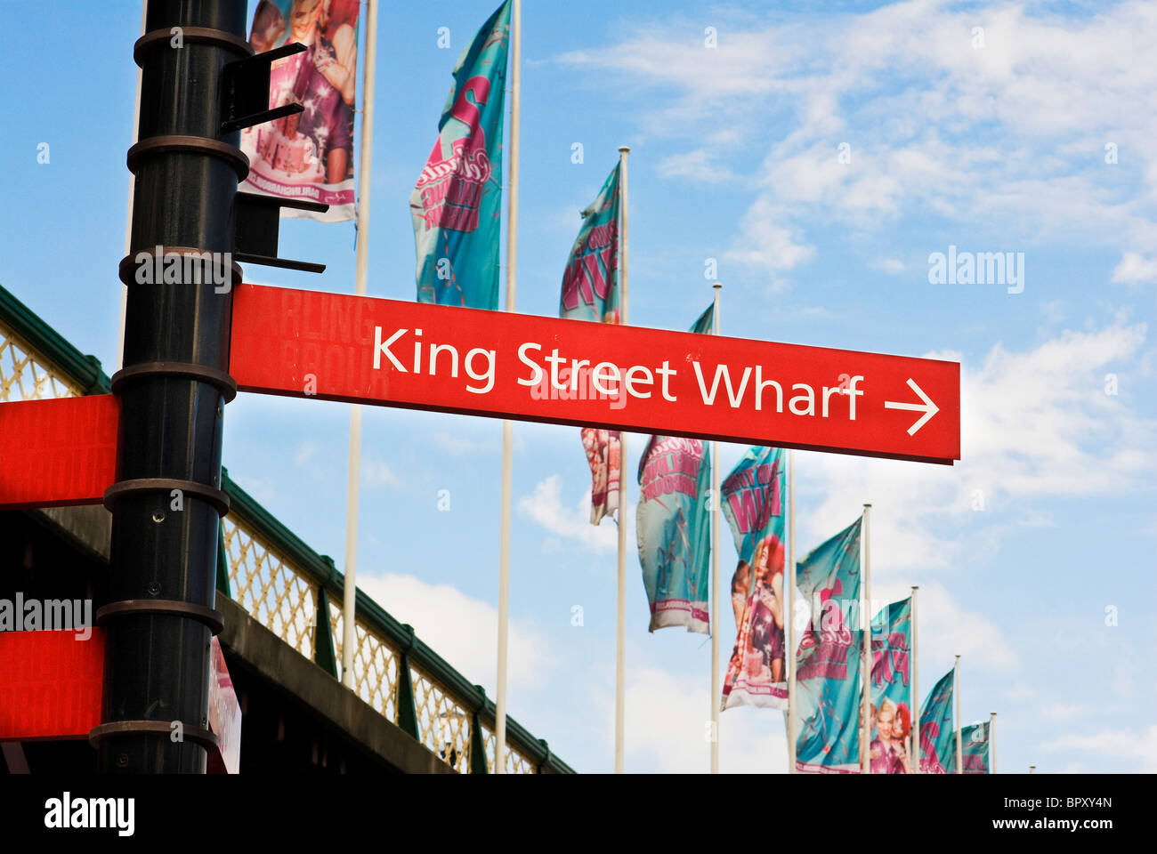 Darling Harbour street sign Stock Photo - Alamy