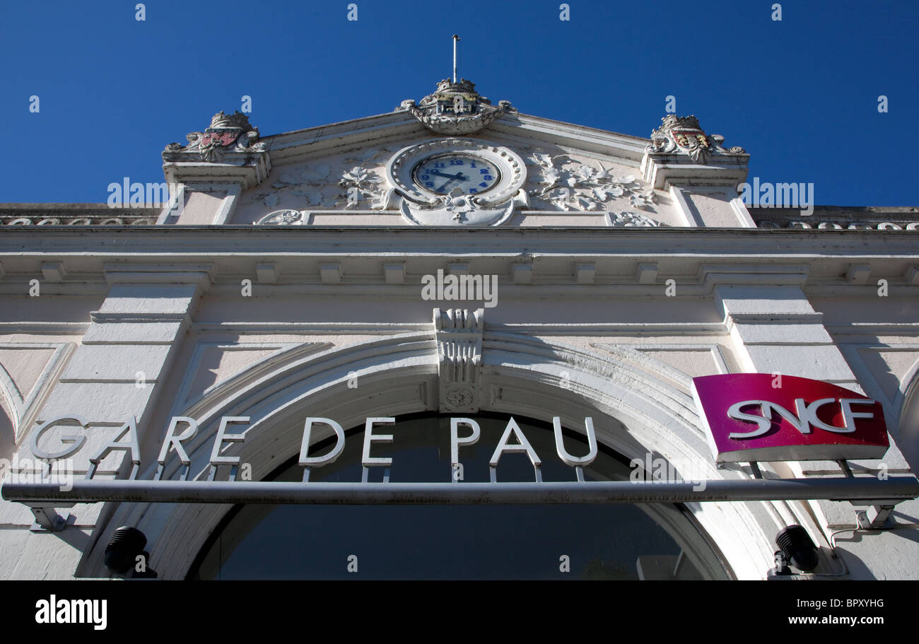 SNCF railway station in Pau, France Stock Photo - Alamy