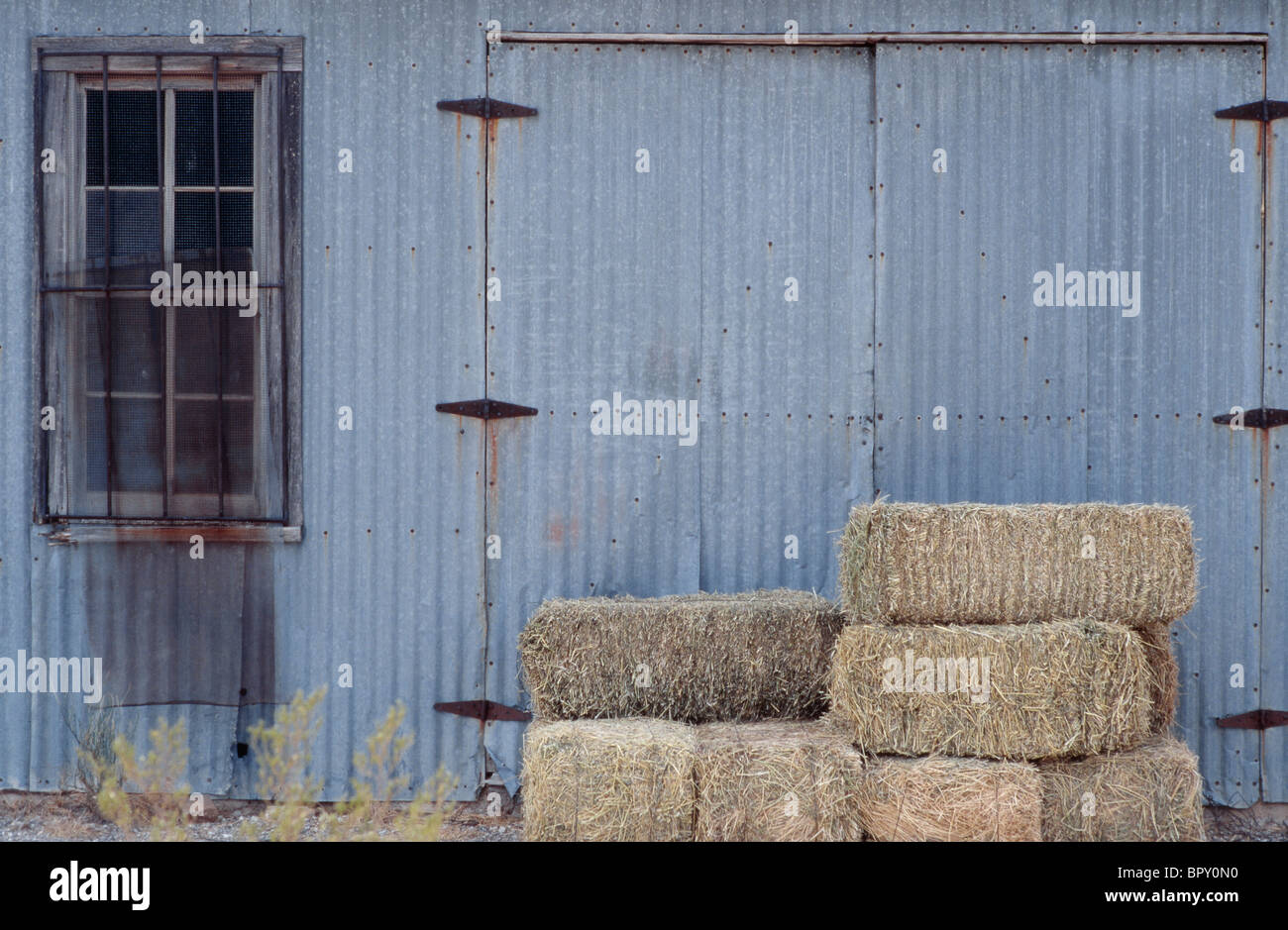 Old hay barn hi-res stock photography and images - Alamy