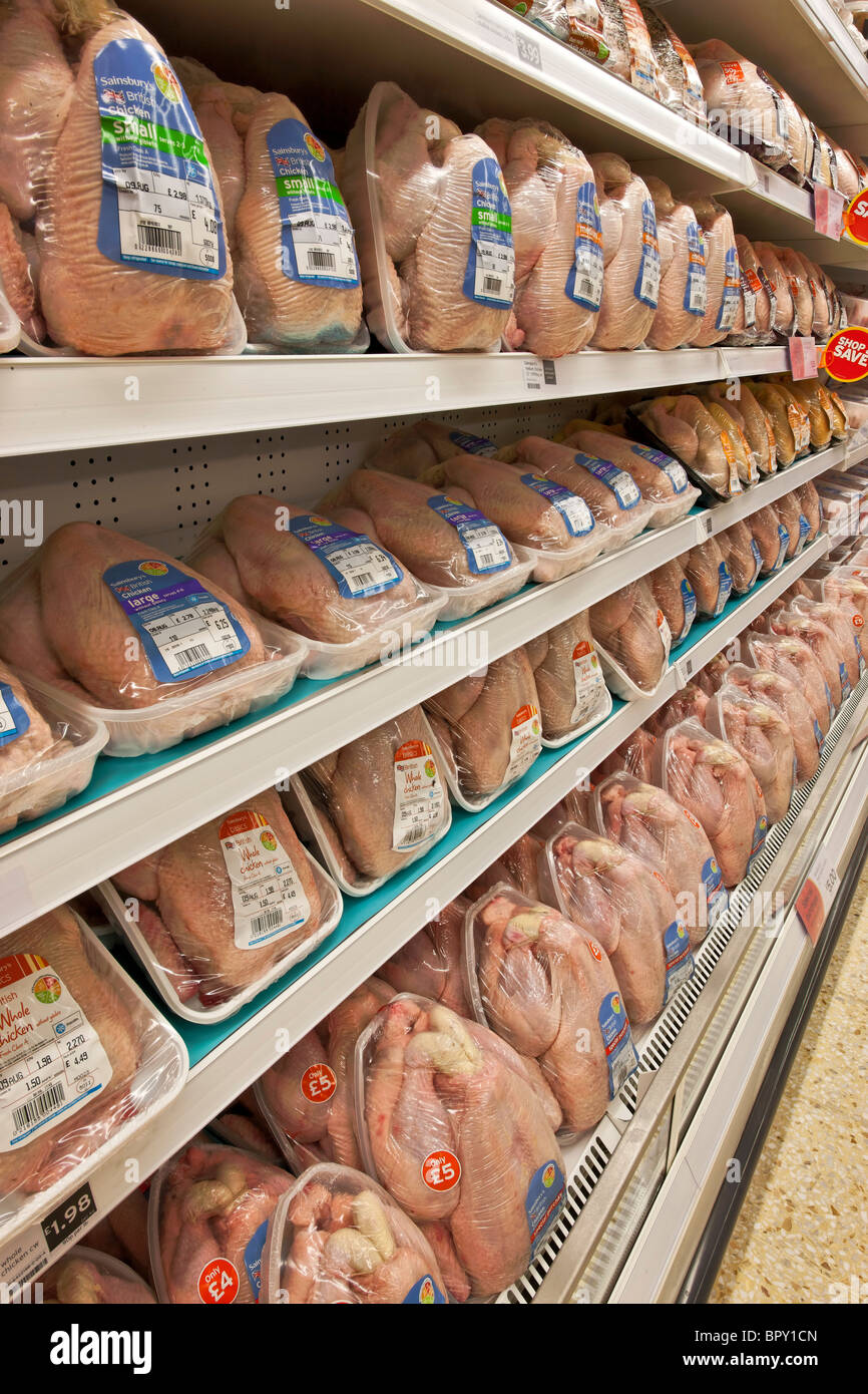 Supermarket chicken hi-res stock photography and images - Alamy