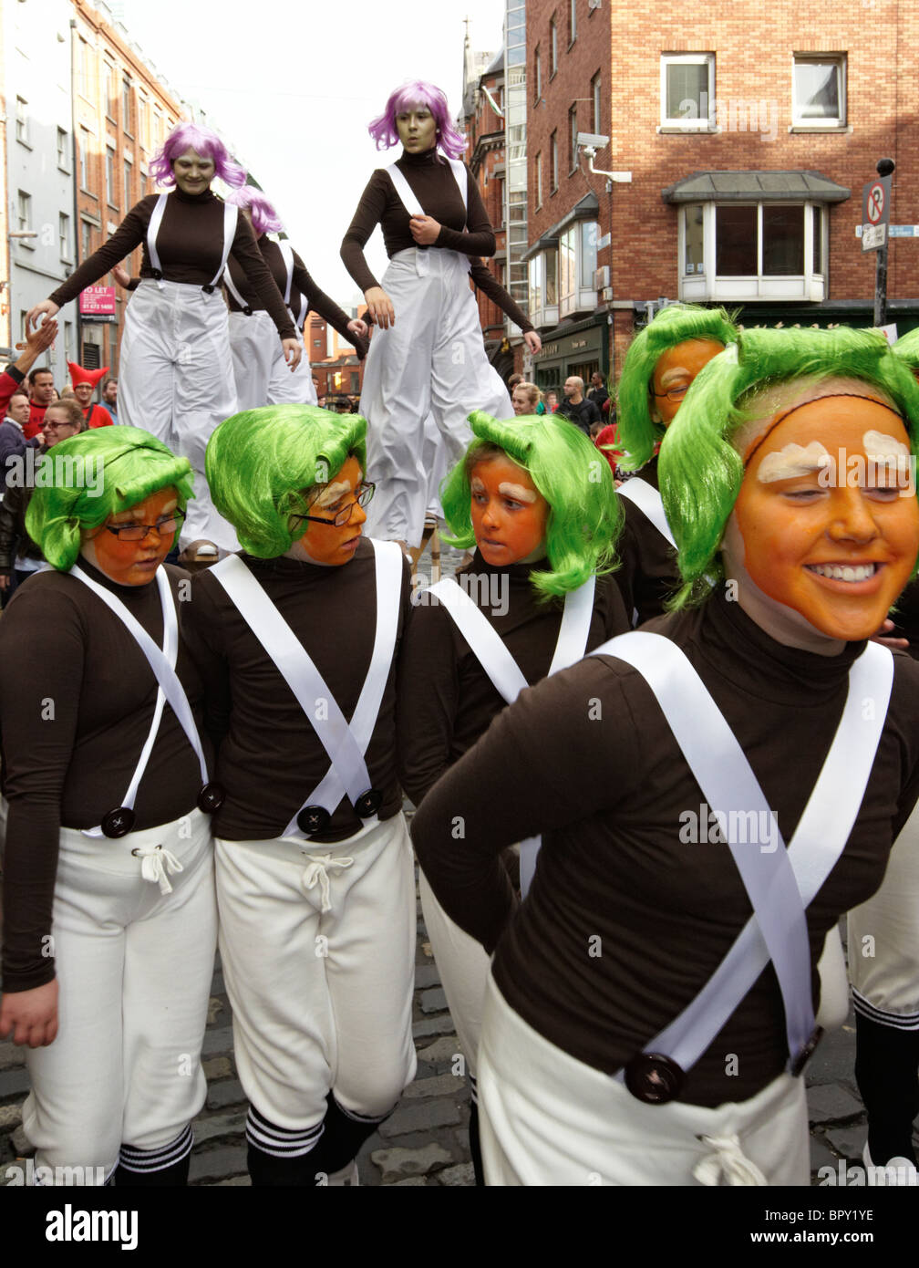 Oompa loompa willy wonka hi-res stock photography and images - Alamy