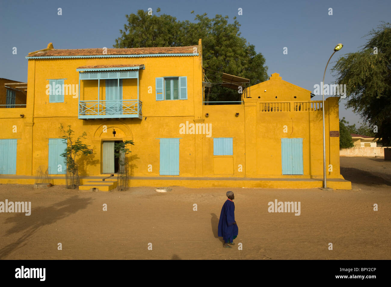 Colonial architecture senegal hi-res stock photography and images - Alamy