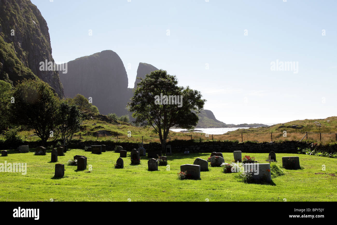 Norwegian graveyard hi-res stock photography and images - Alamy