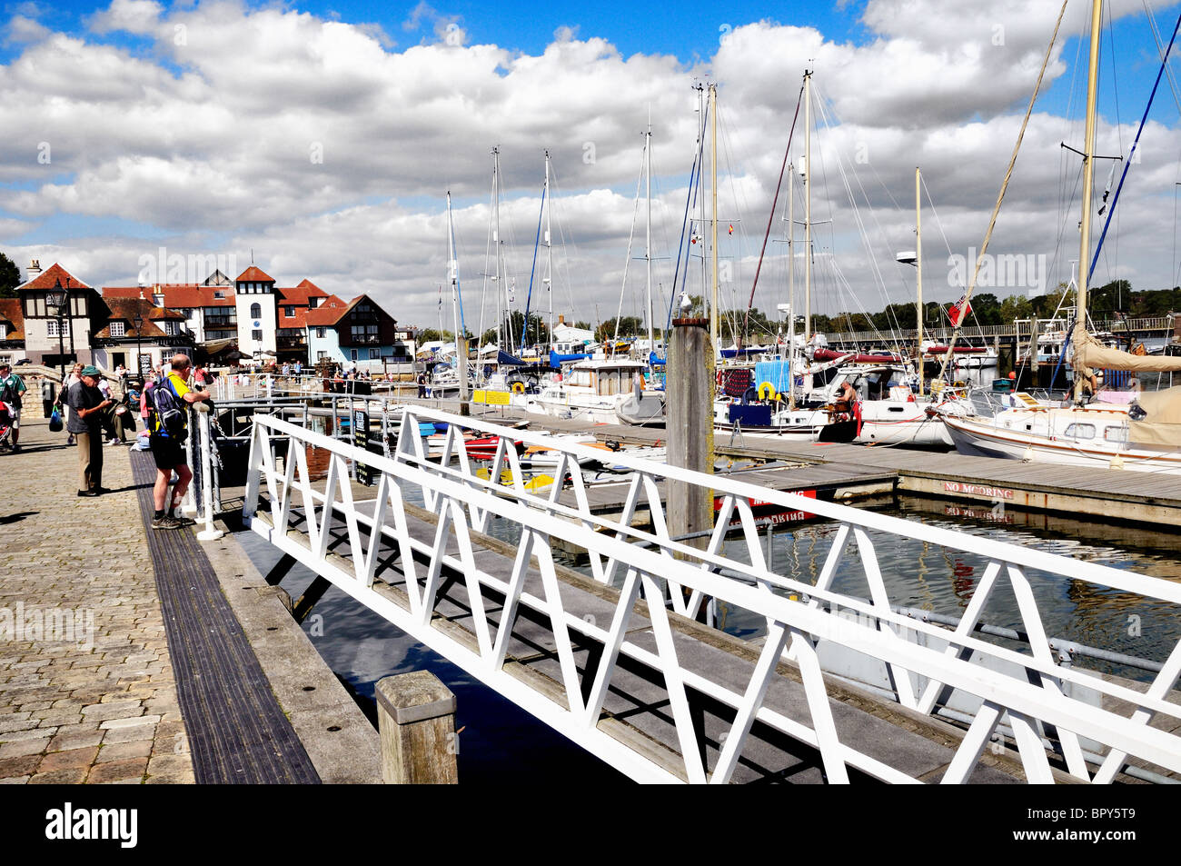Lymington hi-res stock photography and images - Alamy