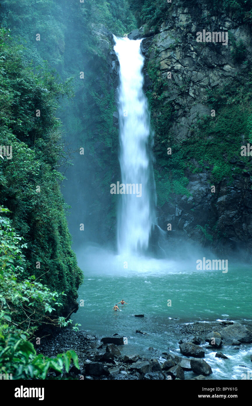 Enjoying the Tappiya Falls, Banaue, Philippines Stock Photo - Alamy