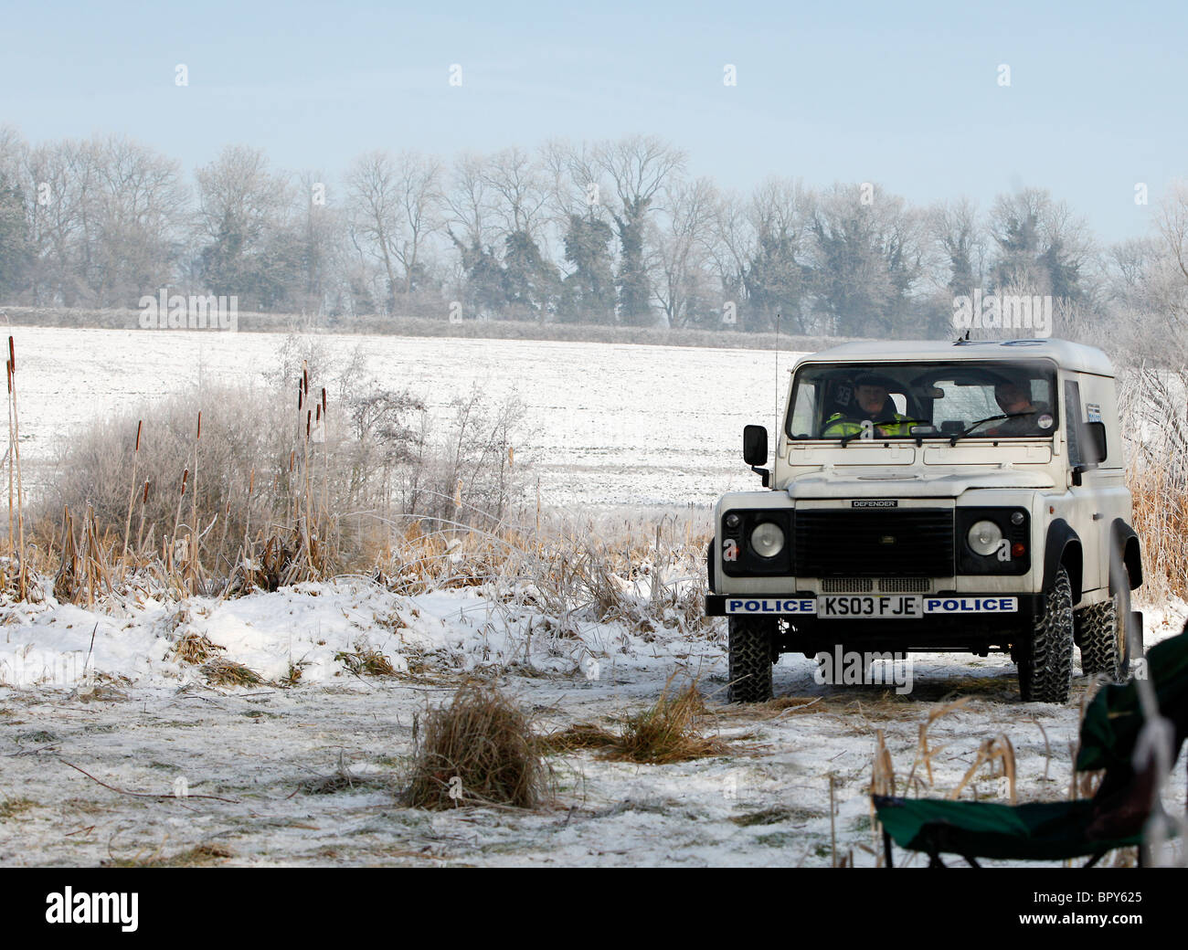 A police land rover hi-res stock photography and images - Alamy