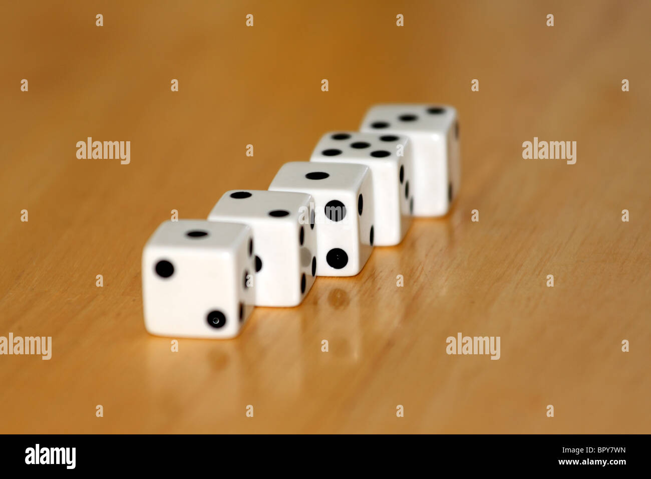 Dice number five hi-res stock photography and images - Alamy