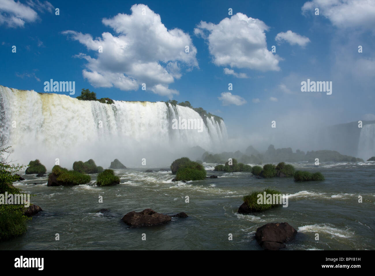 Stunning view iguazú falls hi-res stock photography and images - Alamy