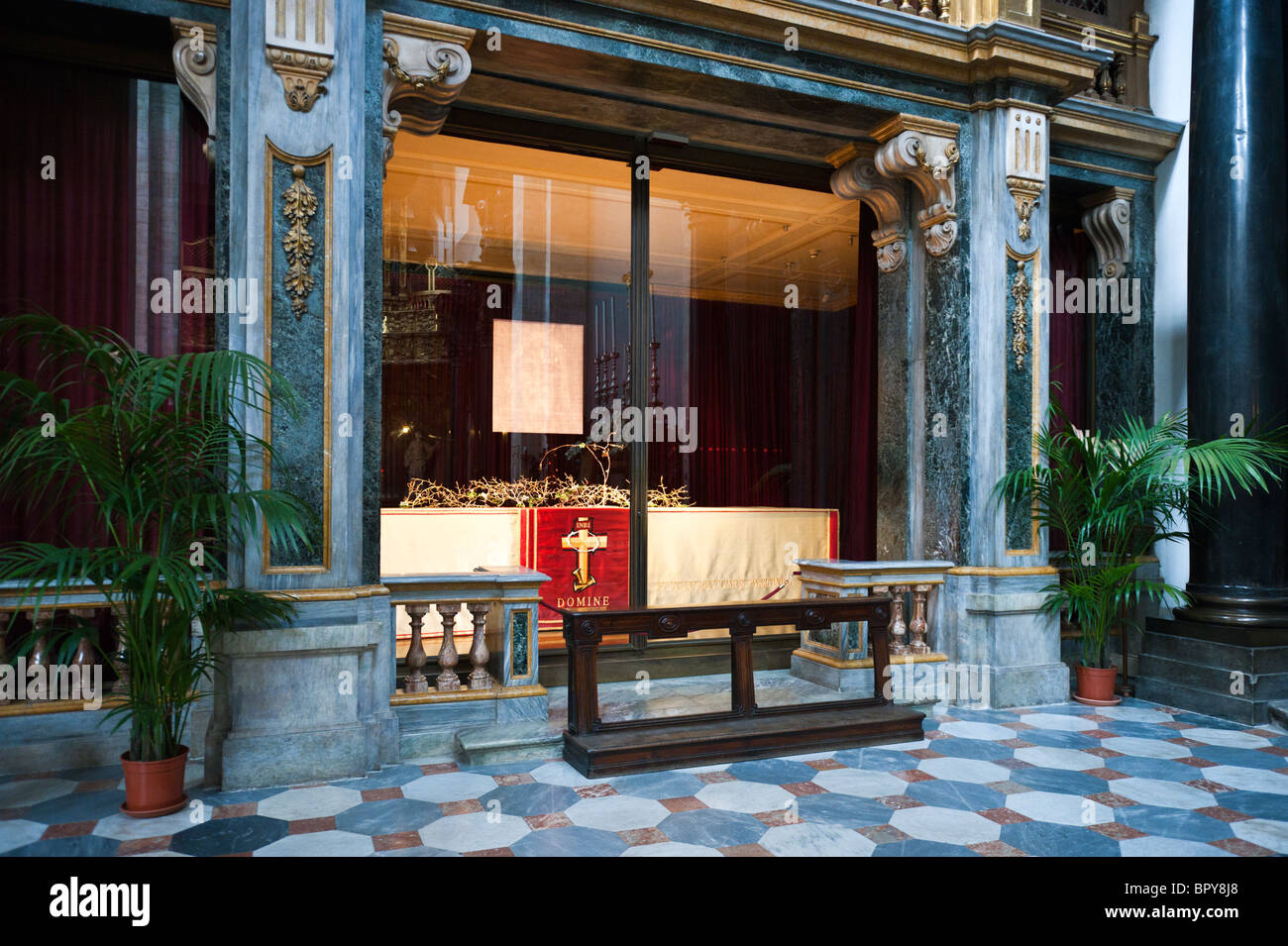 Italy,Turin, the Sindone chapel in the Cathedral Stock Photo - Alamy