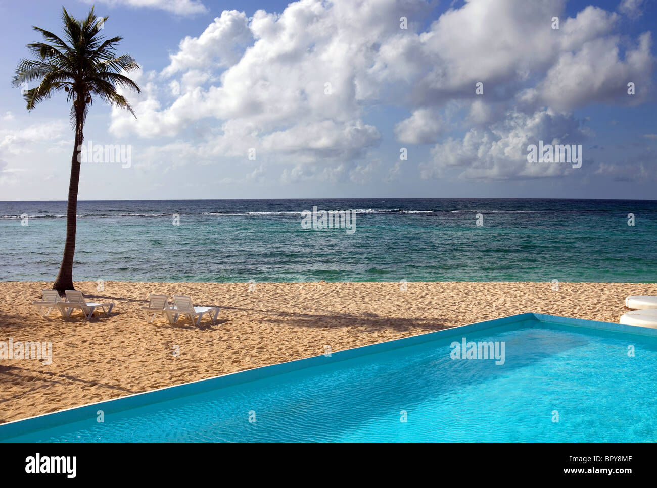 swimming pool at the beach in the coast of Mexico Stock Photo - Alamy