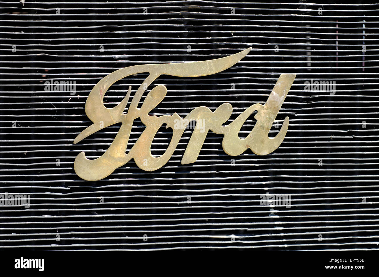 Ford car badge hi-res stock photography and images - Alamy