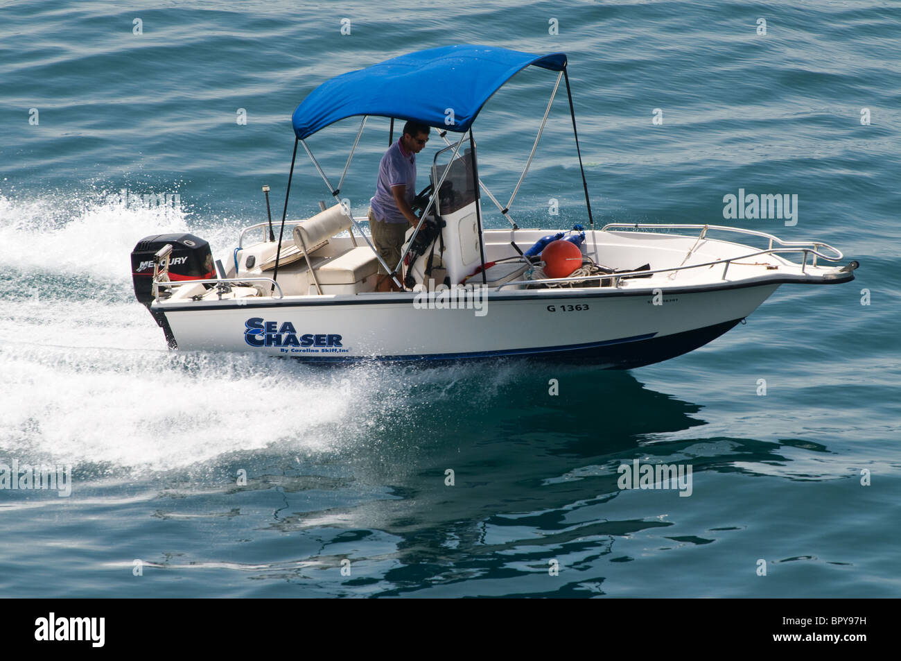 Cruise craft hi-res stock photography and images - Alamy