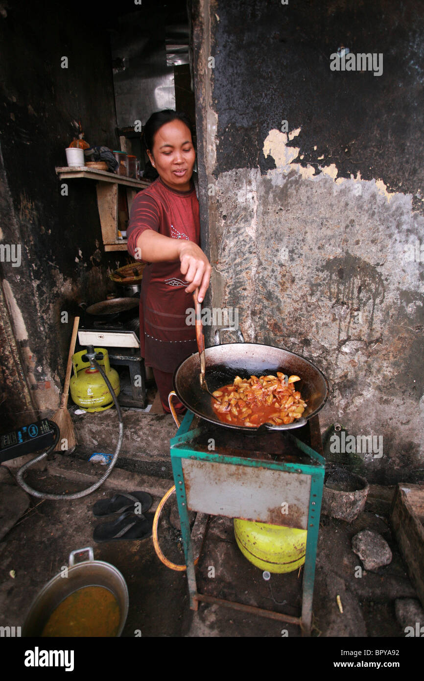 woman cook outside the house Bandung Indonesia Stock Photo - Alamy