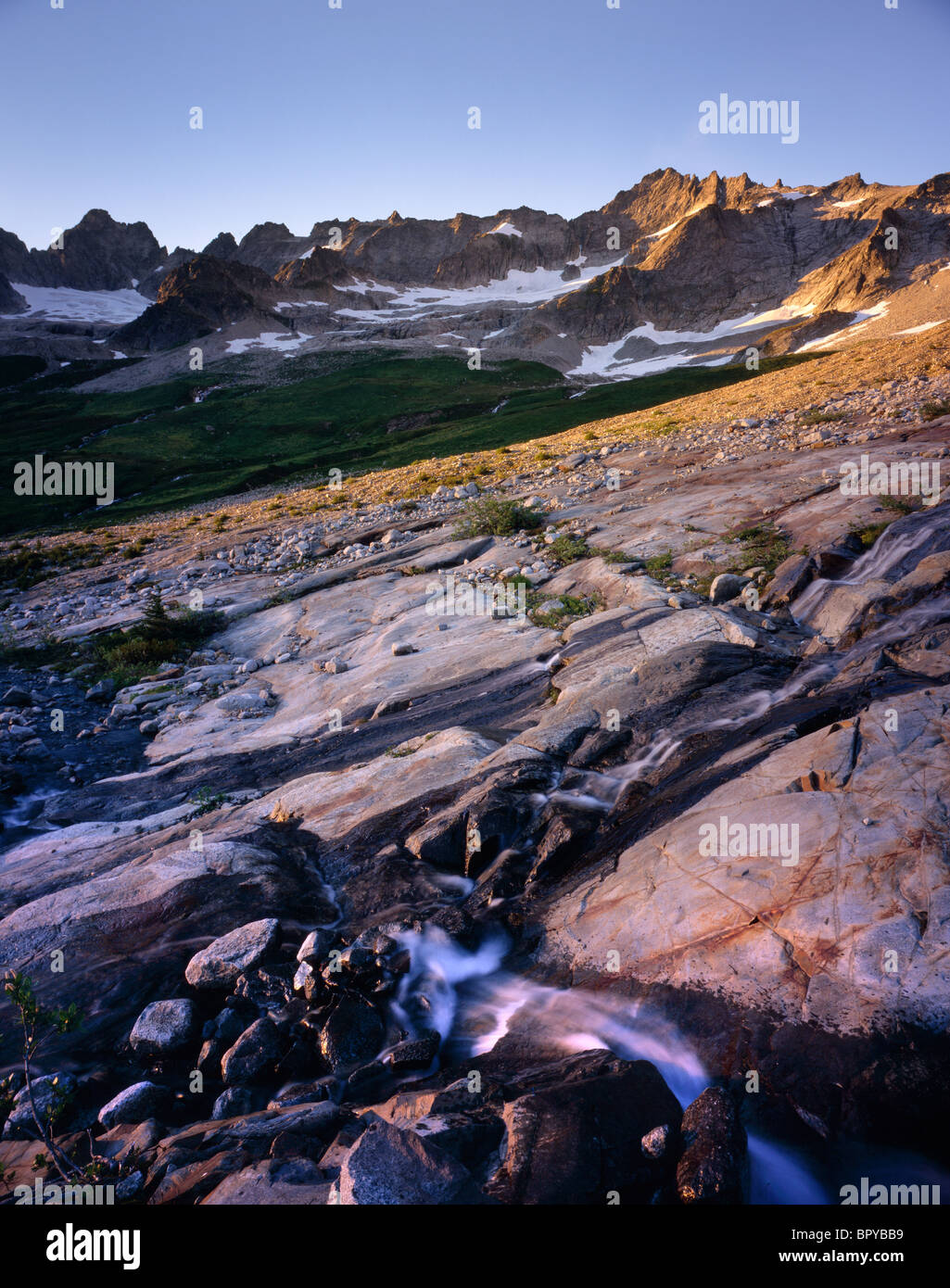 Jagged peaks of Boston Basin, North Cascades National Park Washington ...