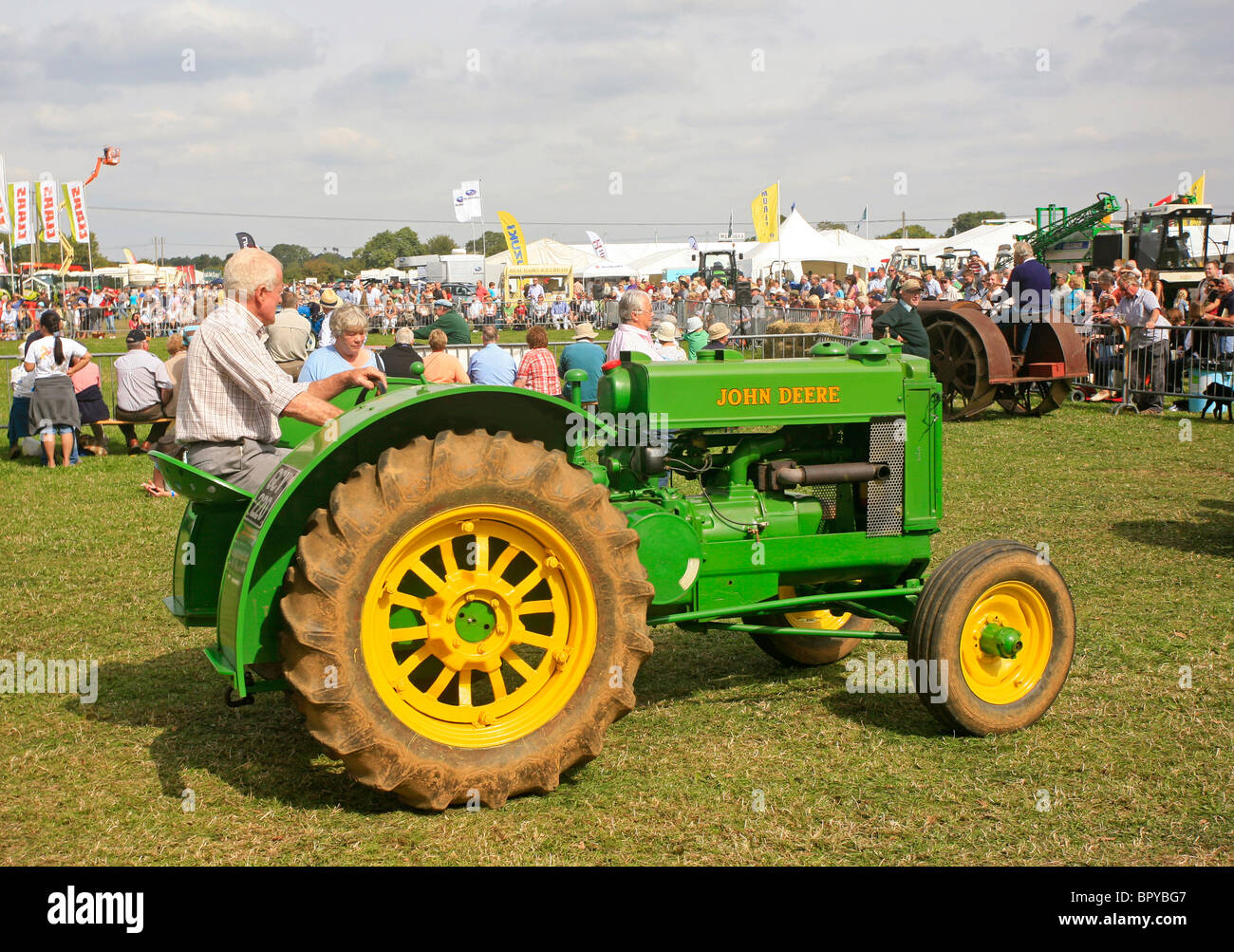 John Deere BR vintage tractor Stock Photo - Alamy