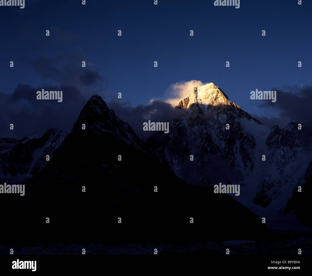Summit of Gasherbrum 4 at sunset,Karakorum mountains,Pakistan Stock ...