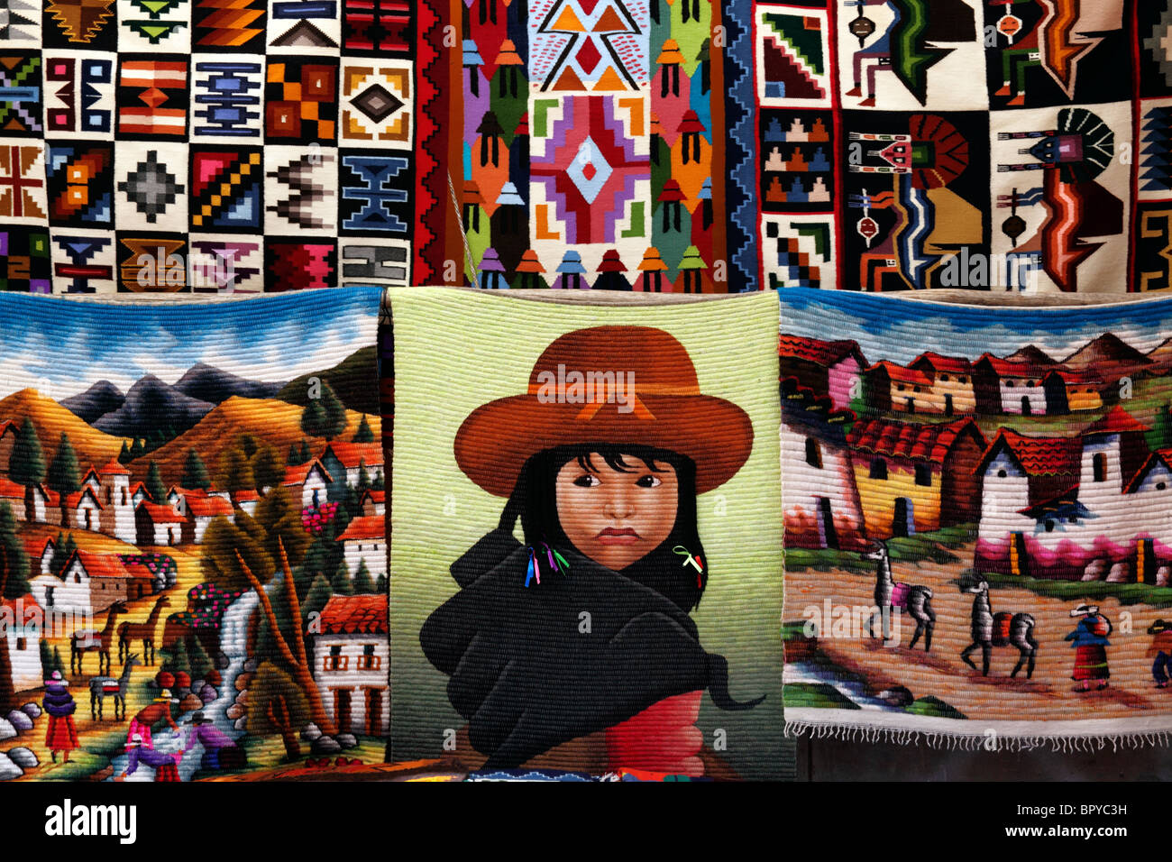 Peruvian crafts hi-res stock photography and images - Alamy