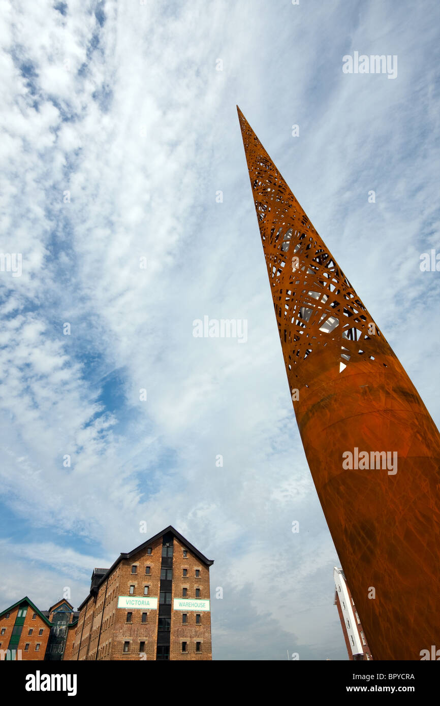 Gloucester docks sculpture hi-res stock photography and images - Alamy