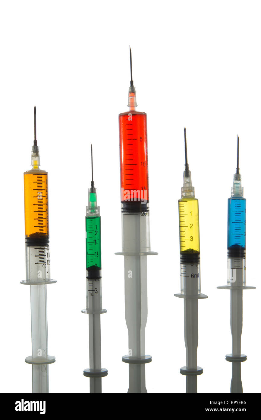Needles and syringes hi-res stock photography and images - Alamy