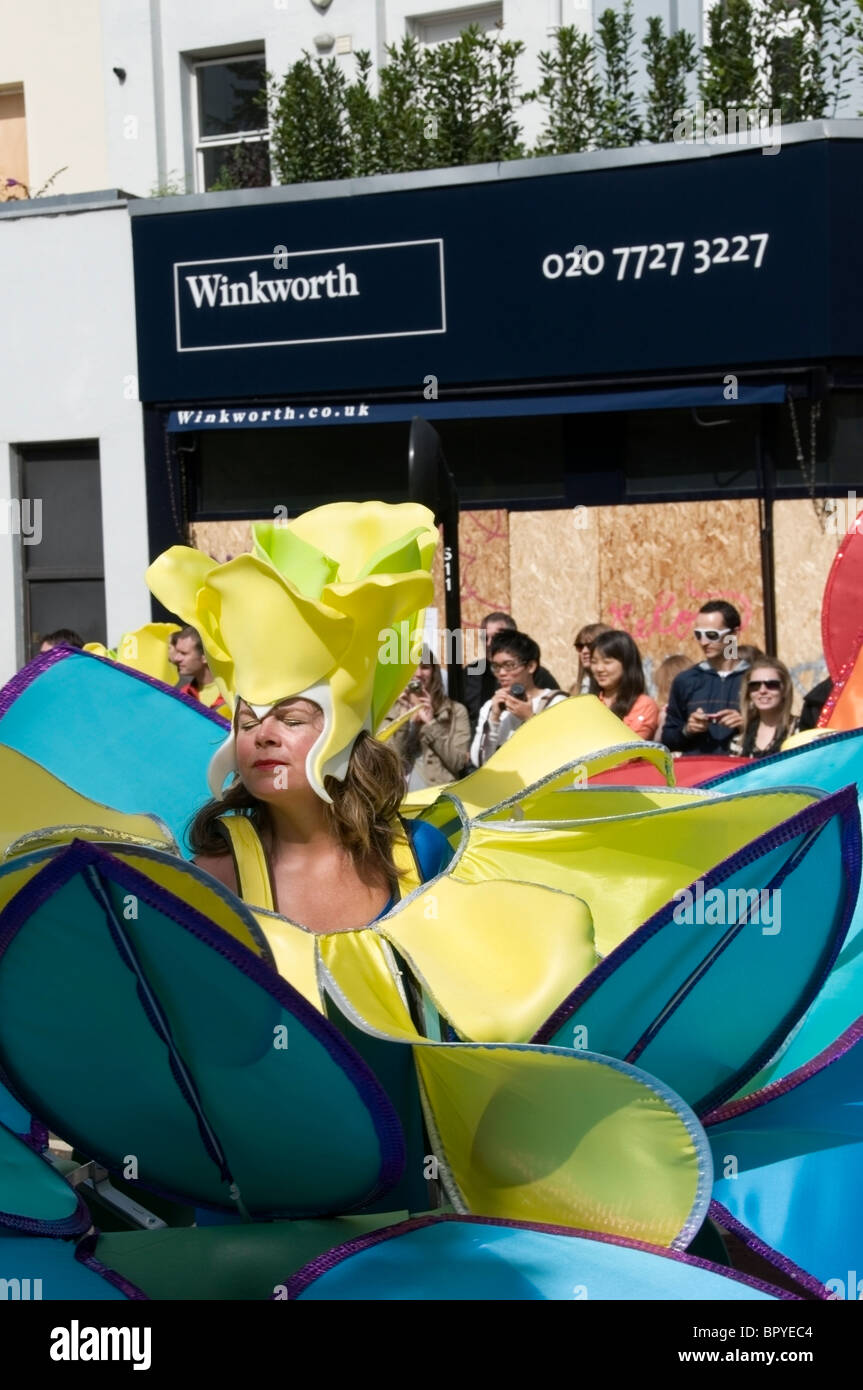 Close up of flower, Caucasian masquerade women dancing at the Notting ...