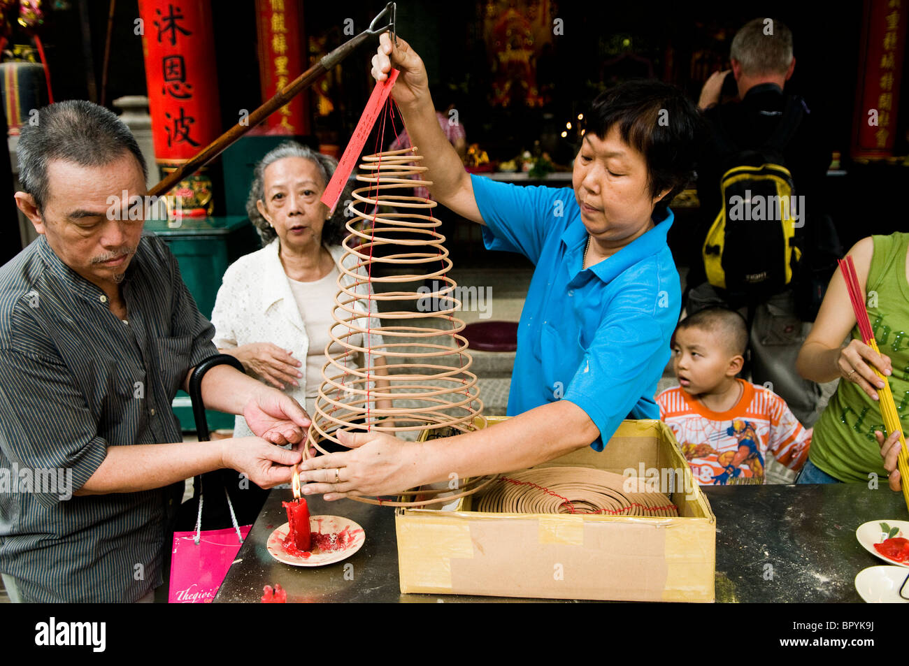 Chinese prayer hi-res stock photography and images - Alamy