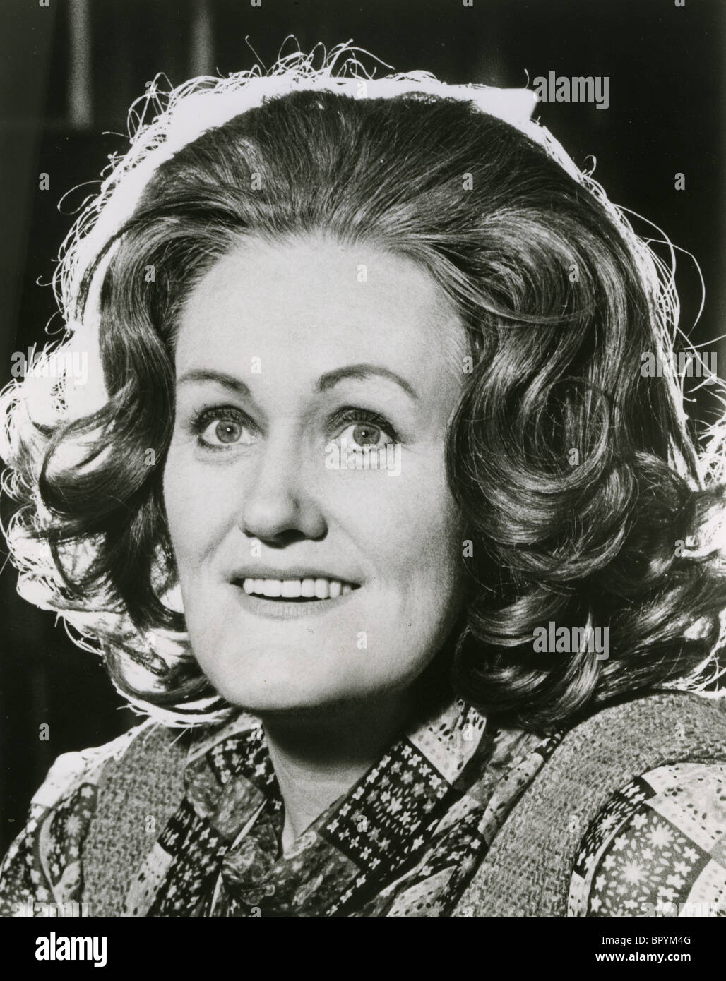 Joan Sutherland Singing