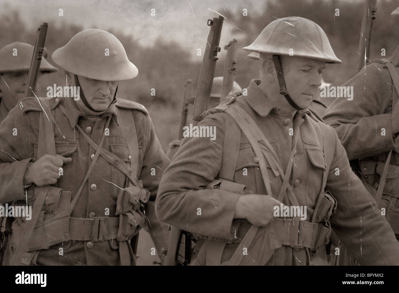 WW1 British Infantry soldiers marching to the front-line in 1917 Stock ...