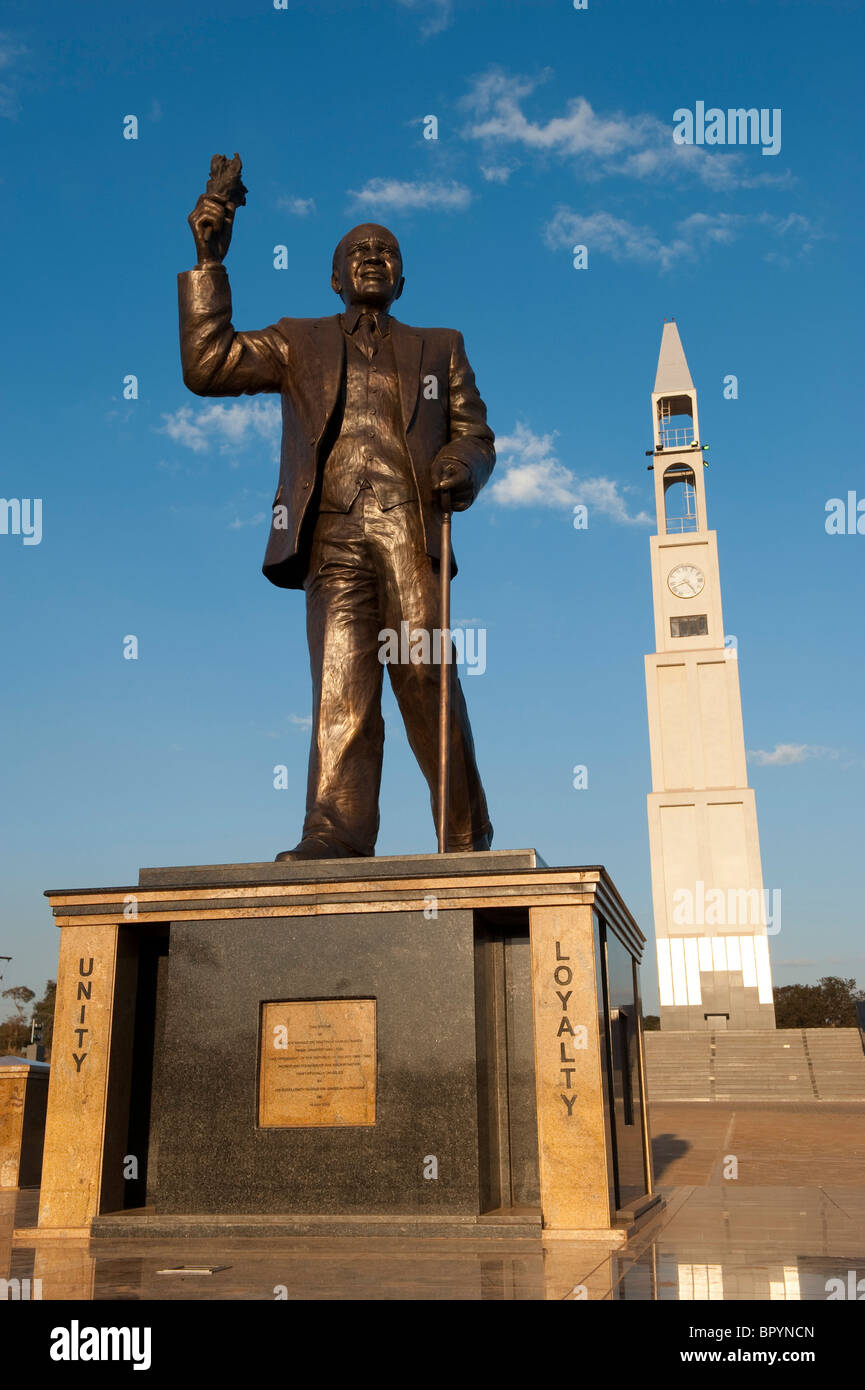 Statue of DR Kamuzu Hastings Banda in front of the Memorial tower to ...