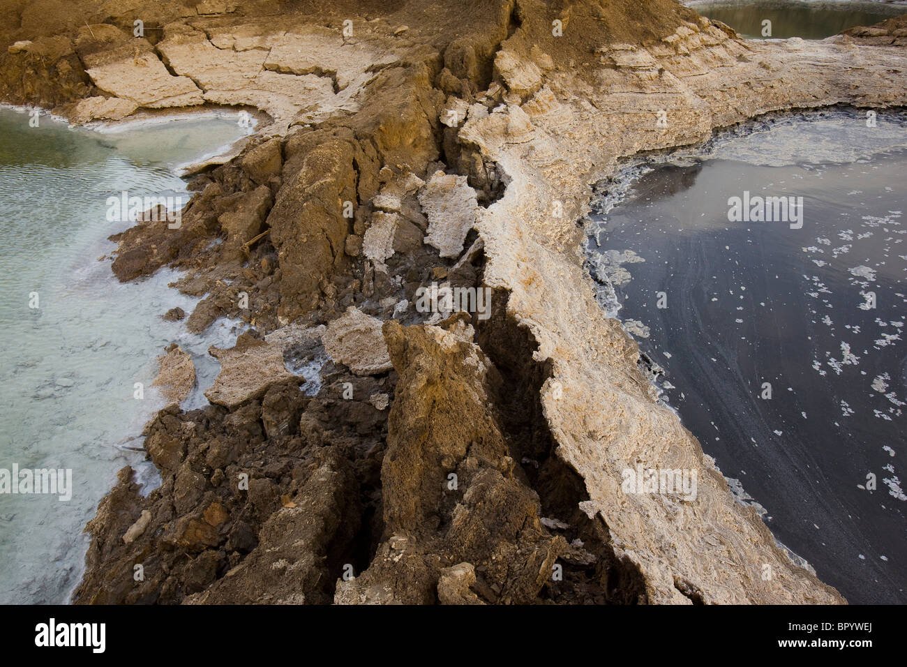 Photograph of the landscape of the Dead Sea Stock Photo - Alamy