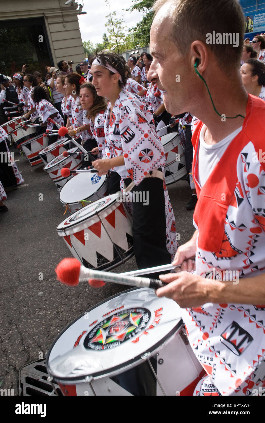 The parade of banda hi-res stock photography and images - Alamy