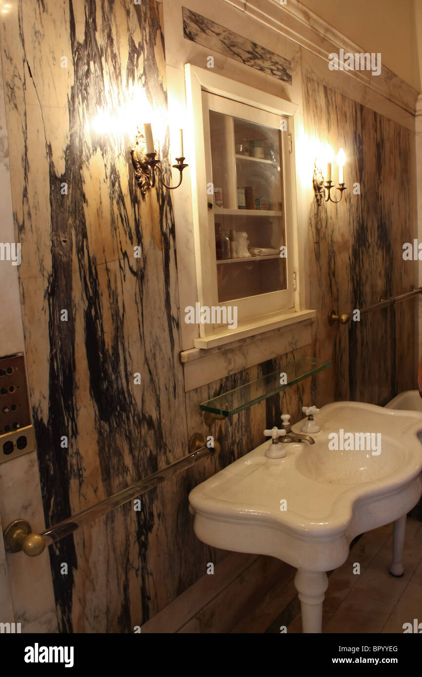 Hand wash hi-res stock photography and images - Alamy