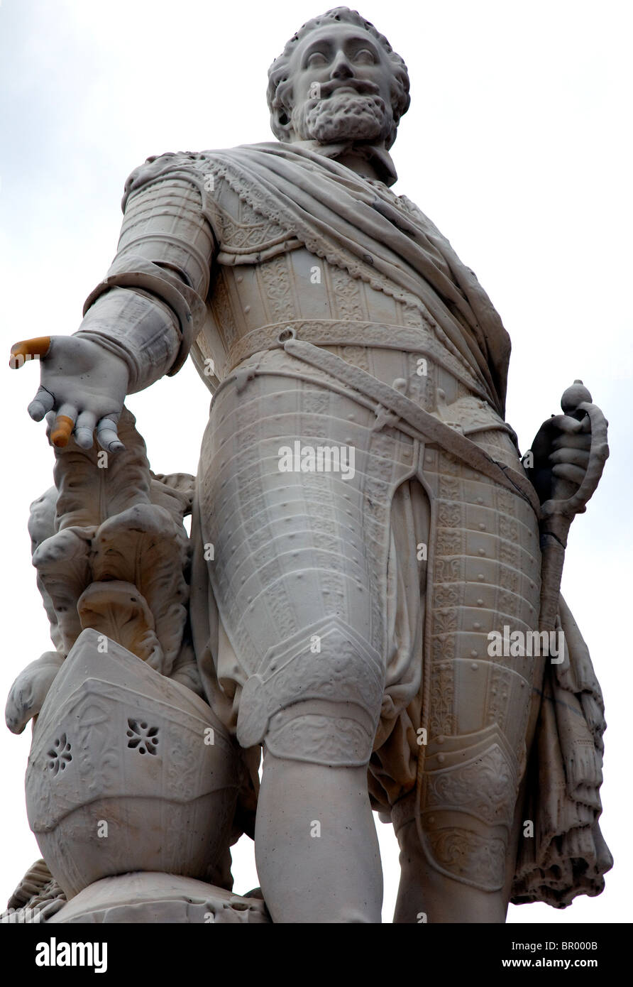 Statue of Henry IV in Pau, France Stock Photo - Alamy