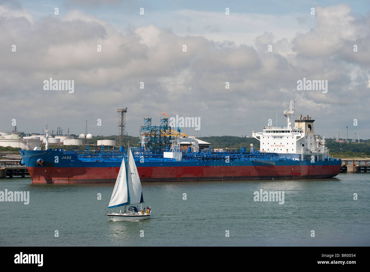 British oil tanker hi-res stock photography and images - Alamy