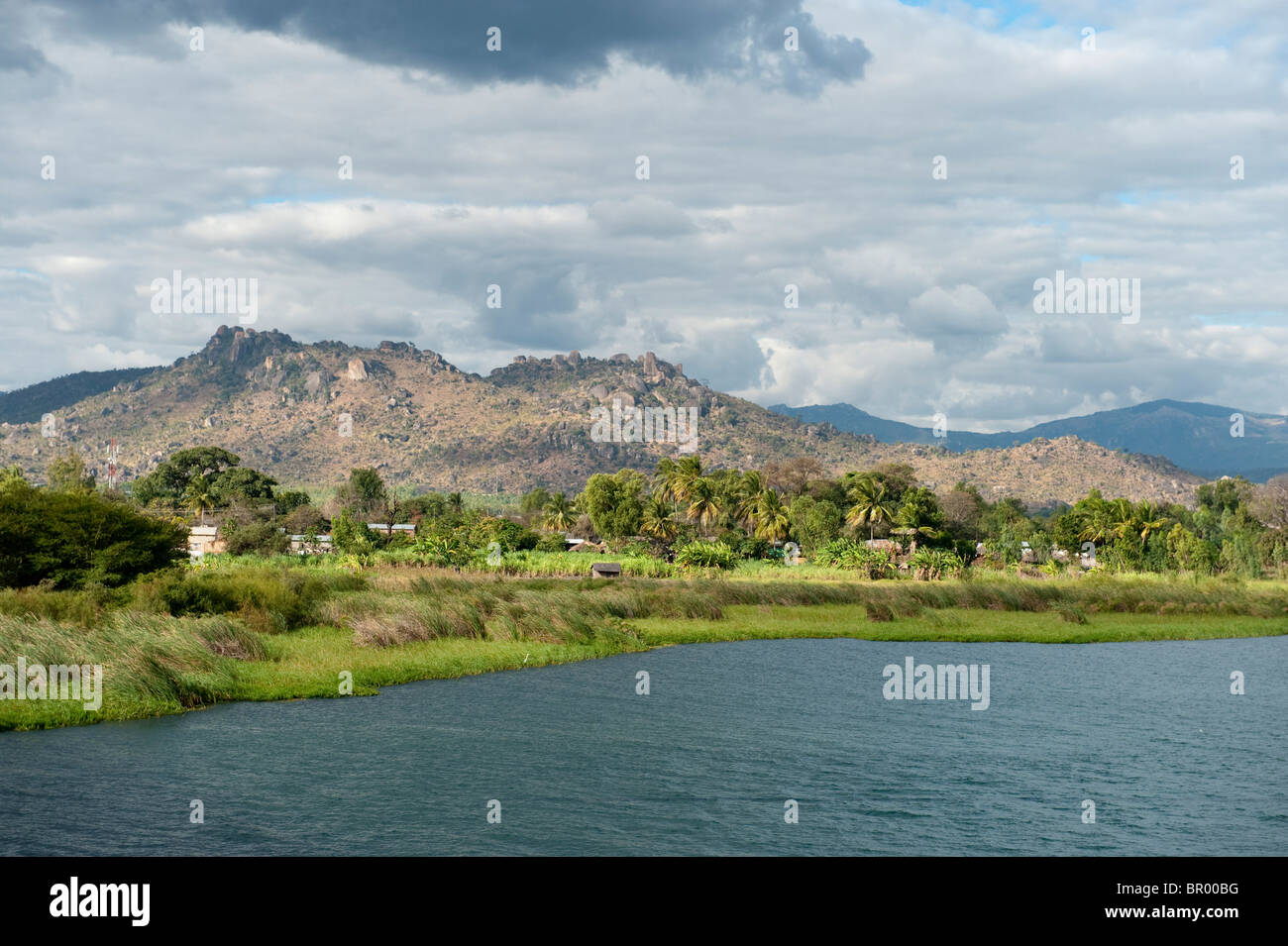 The shire malawi hi-res stock photography and images - Alamy