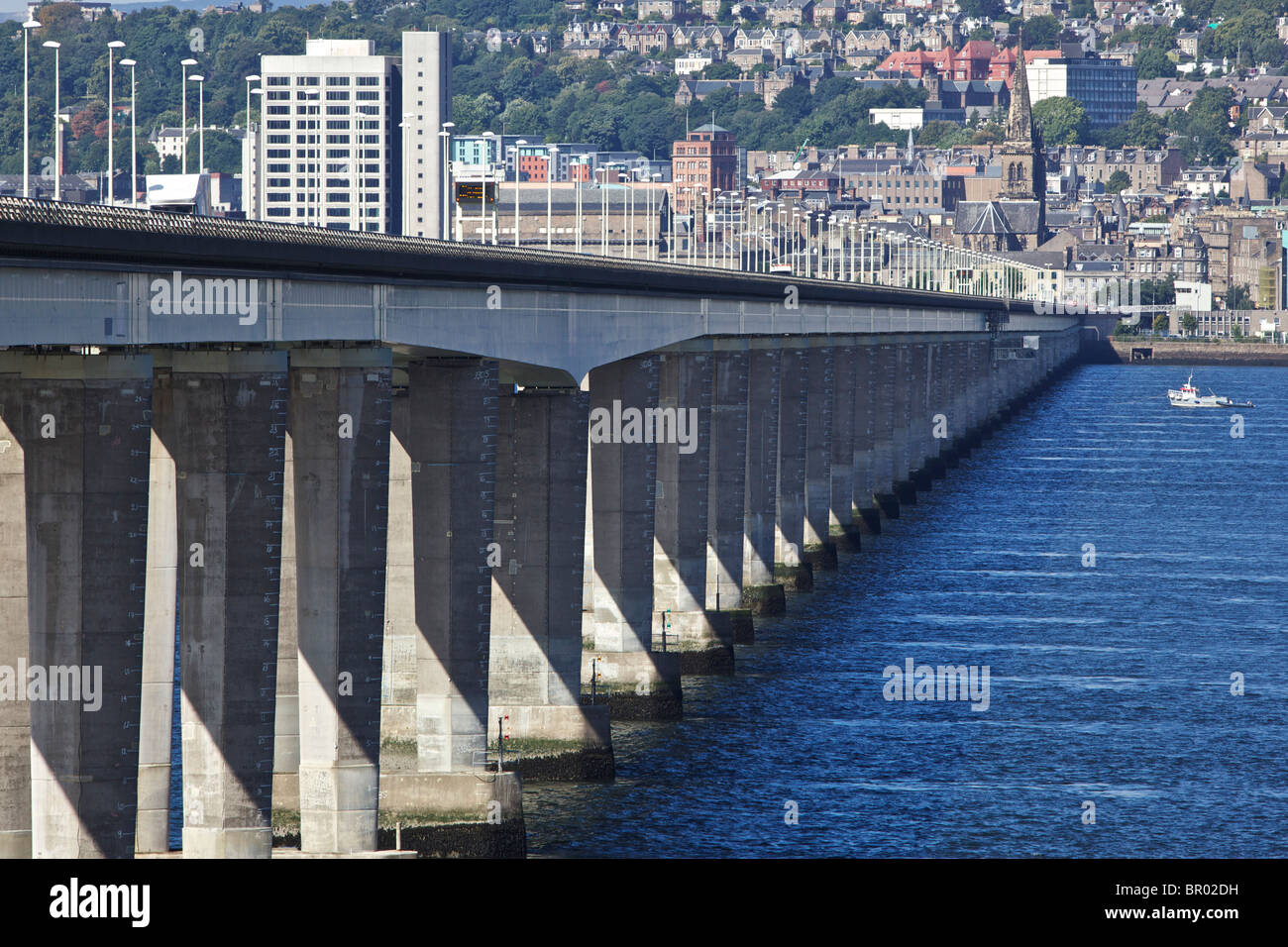 Tay road bridge hi-res stock photography and images - Alamy