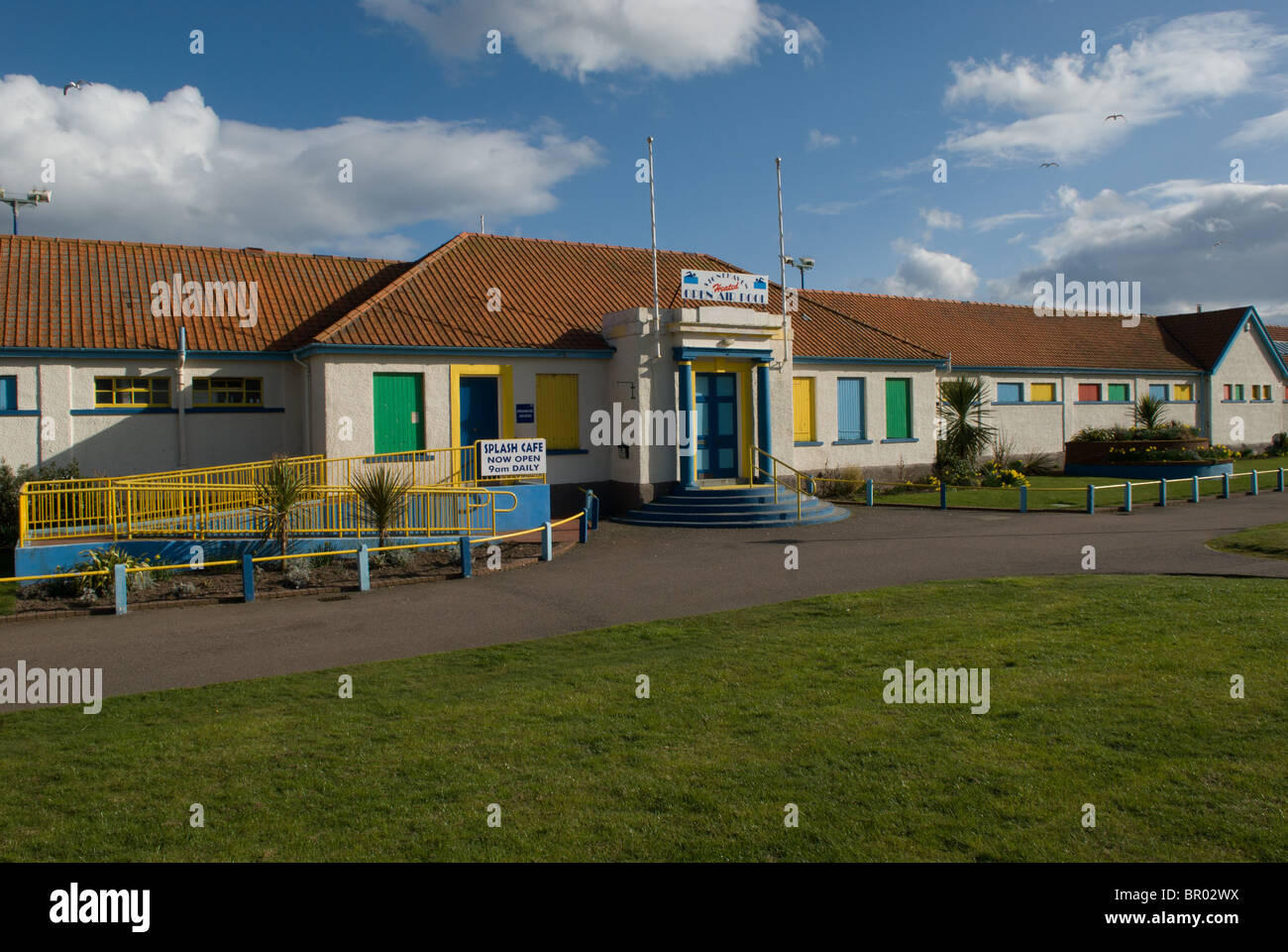Stonehaven swimming pool hi-res stock photography and images - Alamy