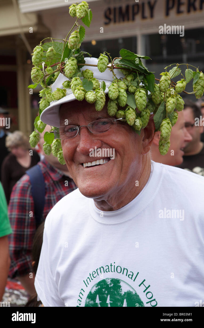 Hops uk hi-res stock photography and images - Alamy