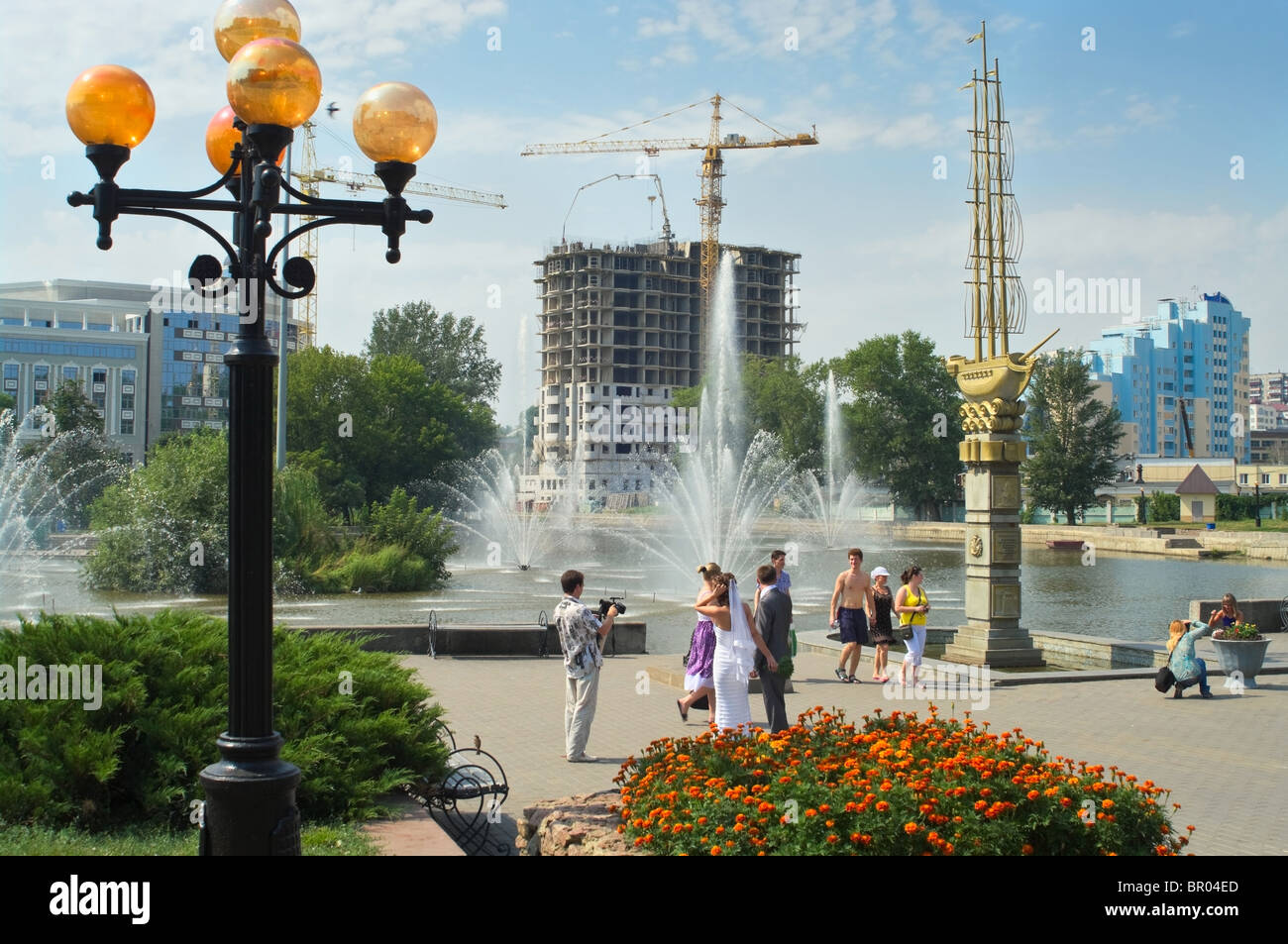 Central park in Lipetsk city, Russia. People walking near fountain in ...