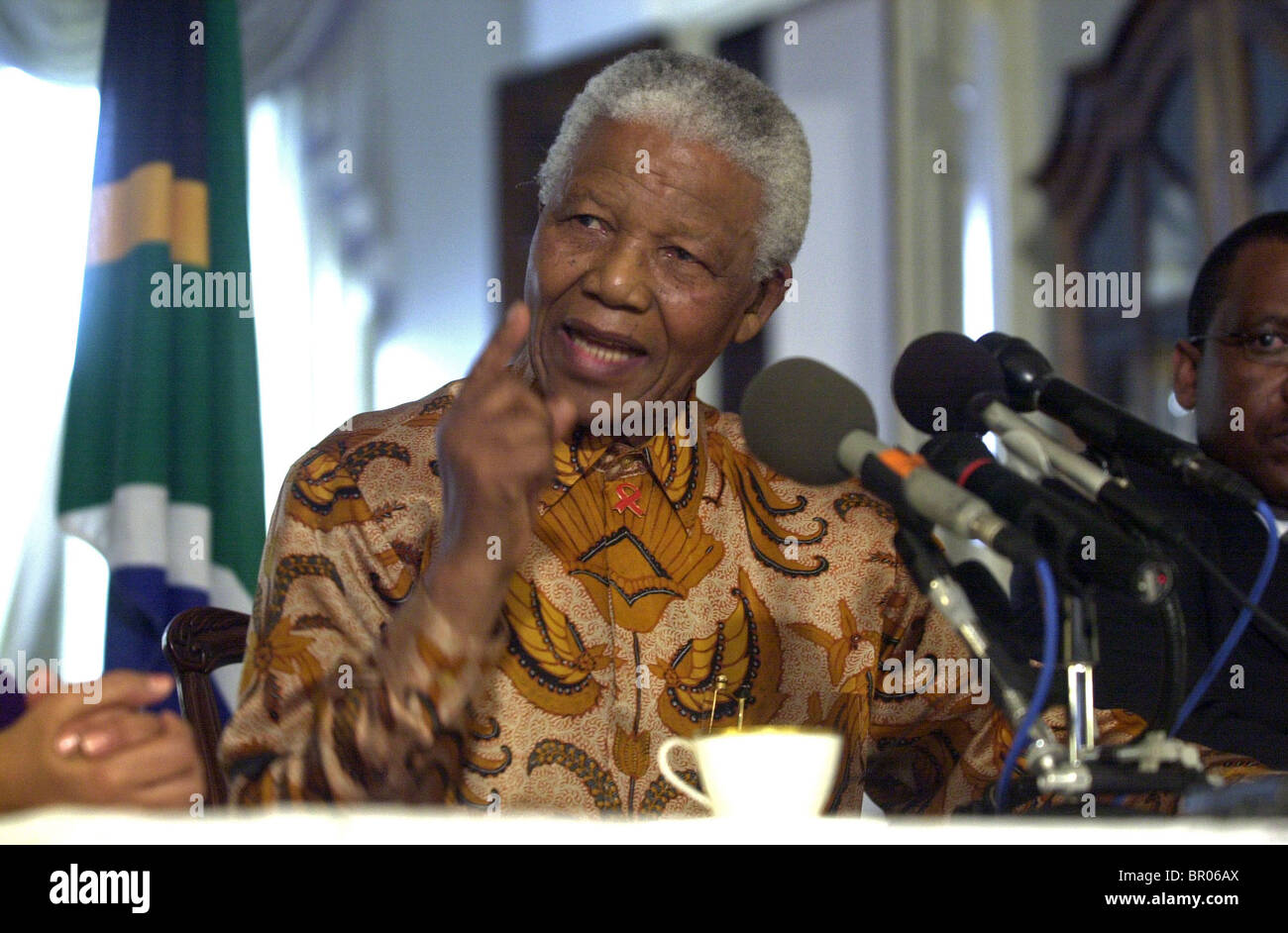 Nelson mandela 1993 hi-res stock photography and images - Alamy