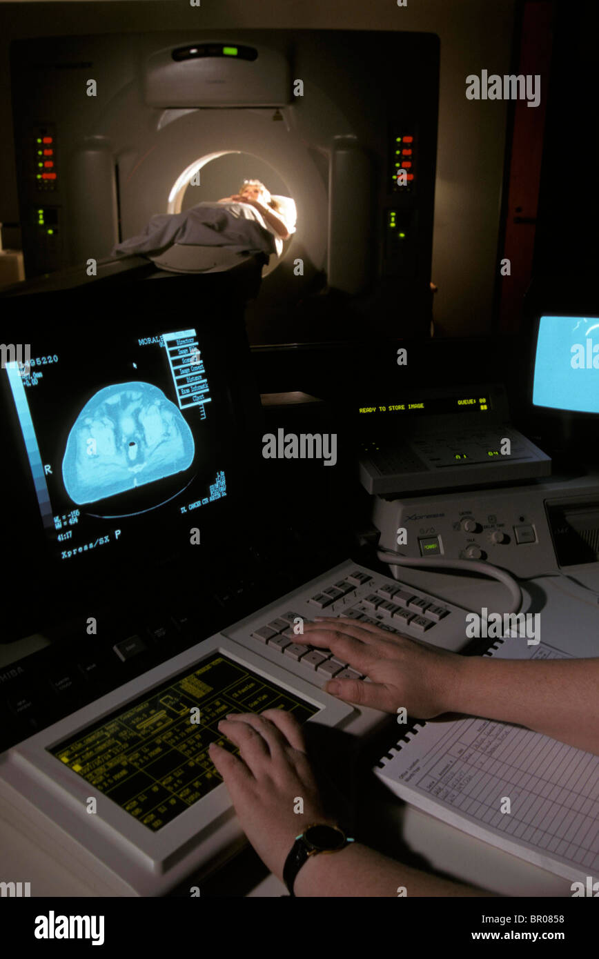 Mri brain scan computer screen hi-res stock photography and images - Alamy
