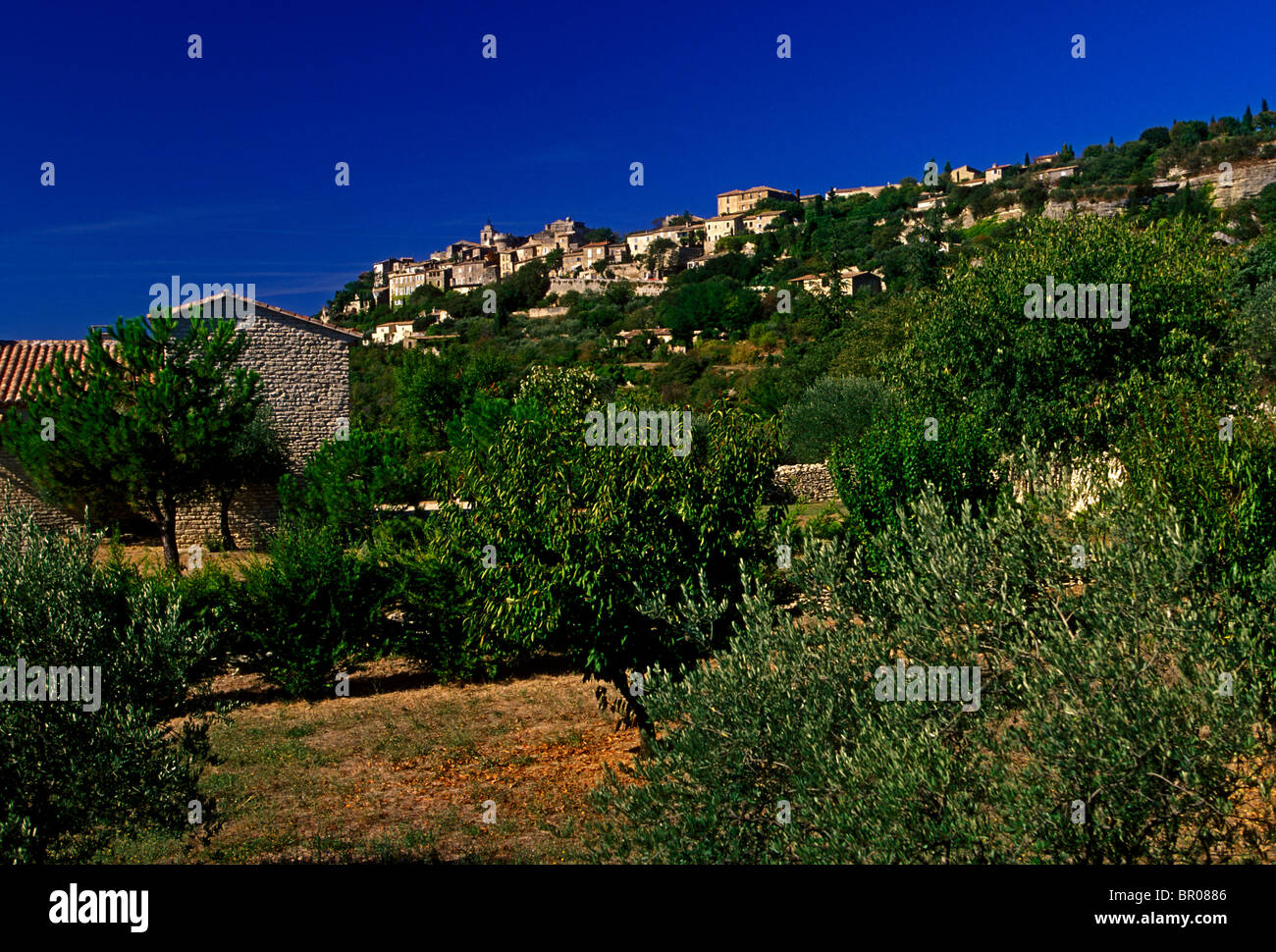 buildings, hilltop village, hilltop village of Gordes, village of ...
