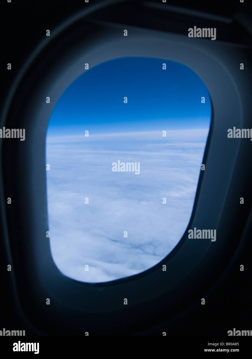 Looking out the window of a commercial jet-liner enroute to Detroit ...