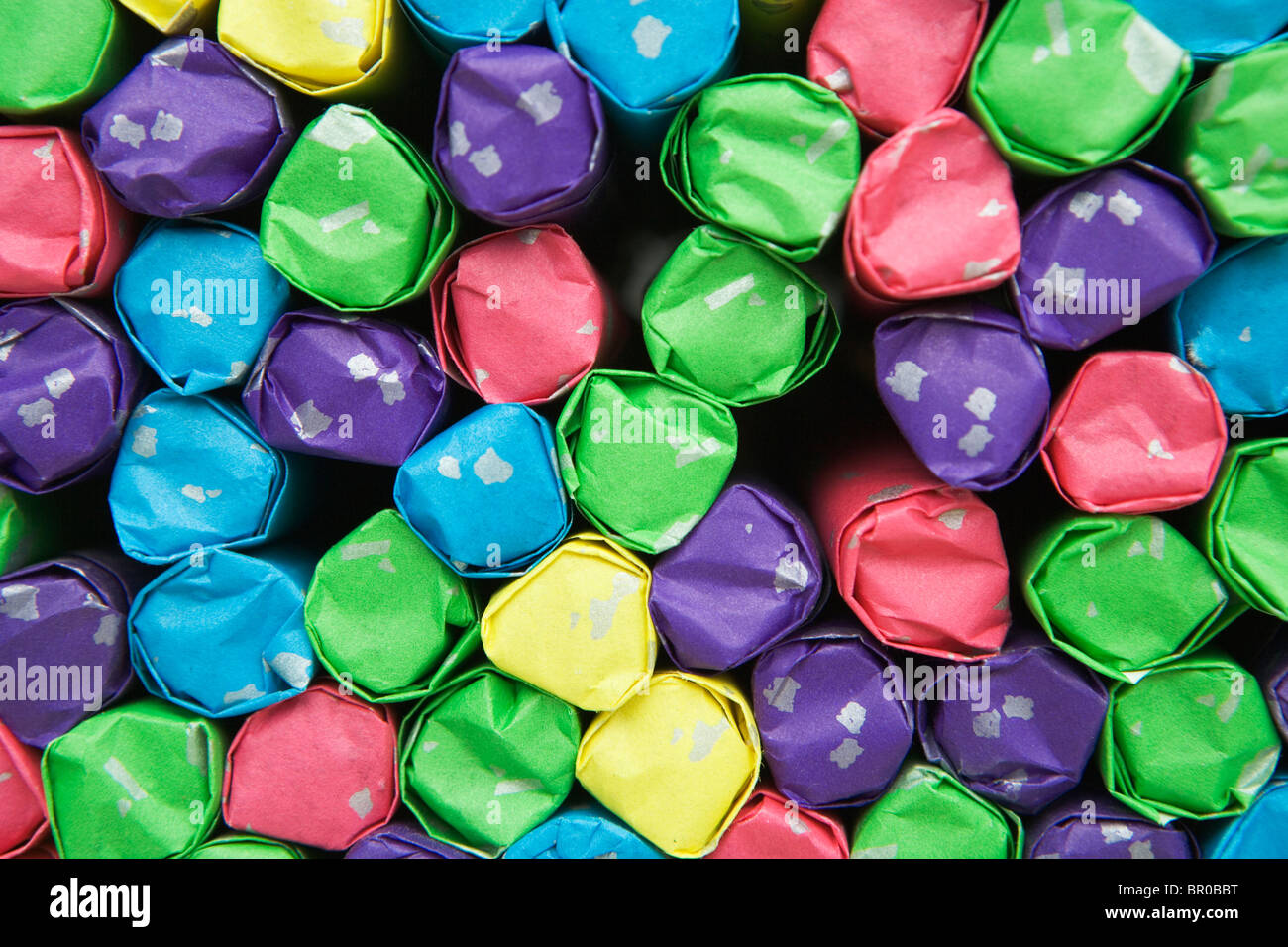 Rows of wrapped presents hi-res stock photography and images - Alamy