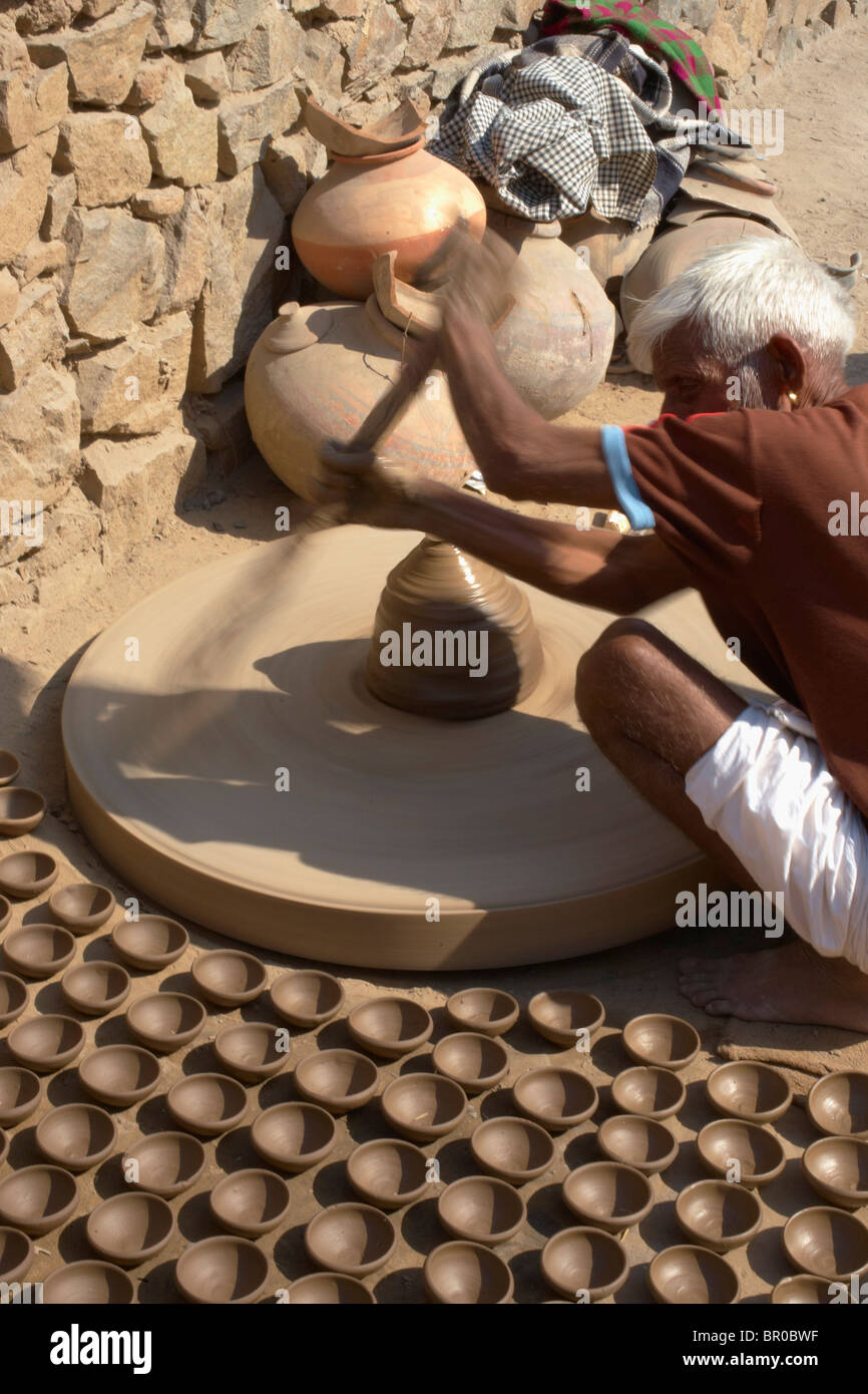 Turning clay hi-res stock photography and images - Alamy