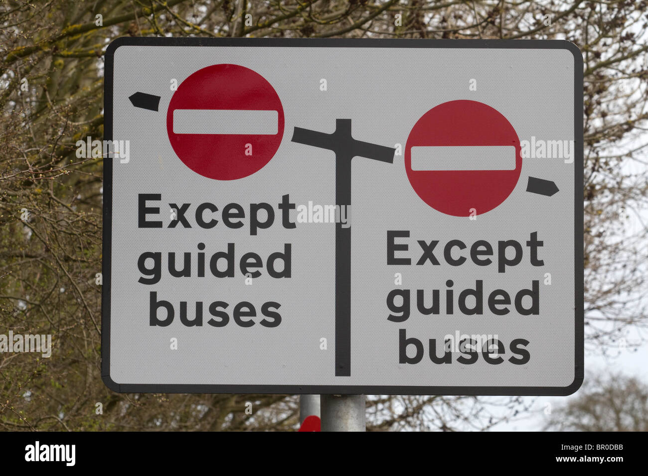 The Cambridge guided busway runs between Cambridge and St Ives Stock ...