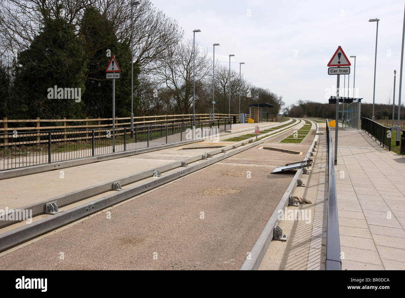 Cambridge guided busway runs between hi-res stock photography and ...