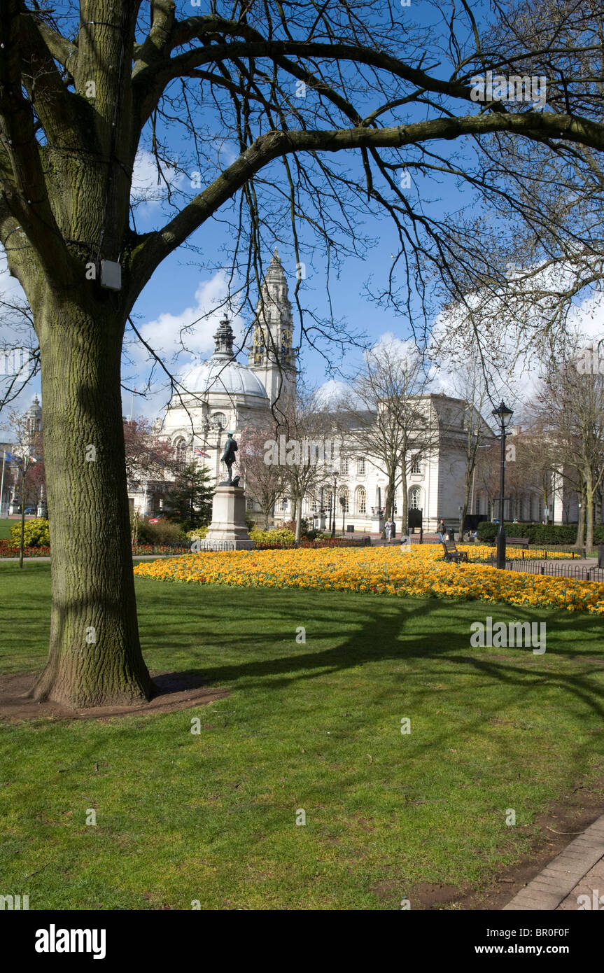 Cardiff City Hall Stock Photo - Alamy